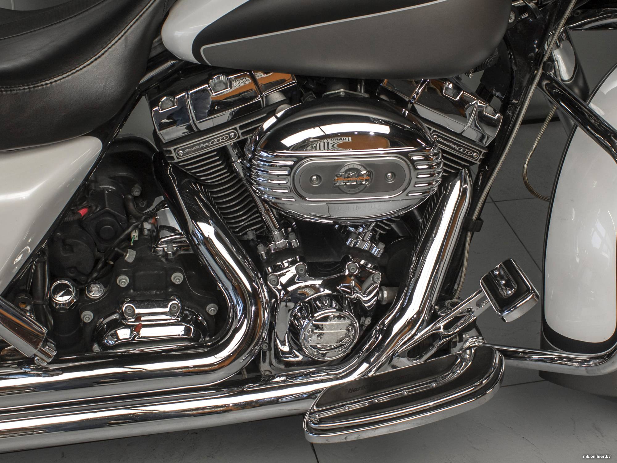 Harley-Davidson Electra Glider Commander Ultra Classic FLHTCUSE 110 ...