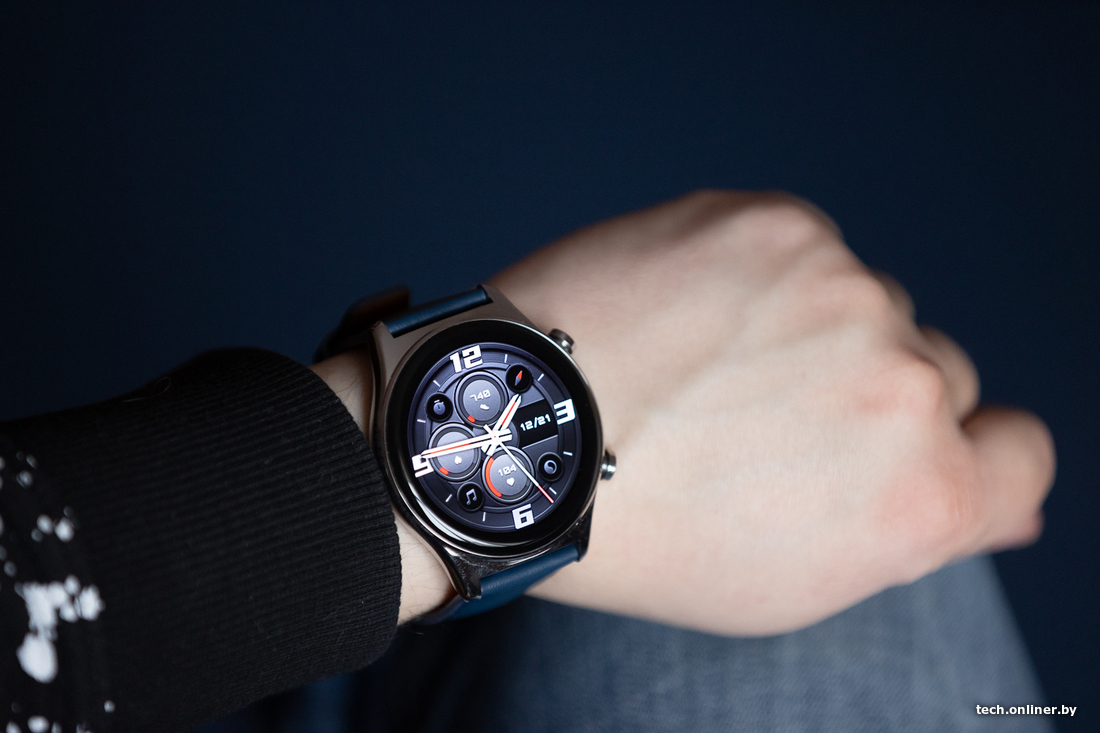 Дань классике. Обзор умных часов Honor Watch GS 3