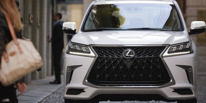 Lexus LX лишится V8, зато получит мощную версию LX750h